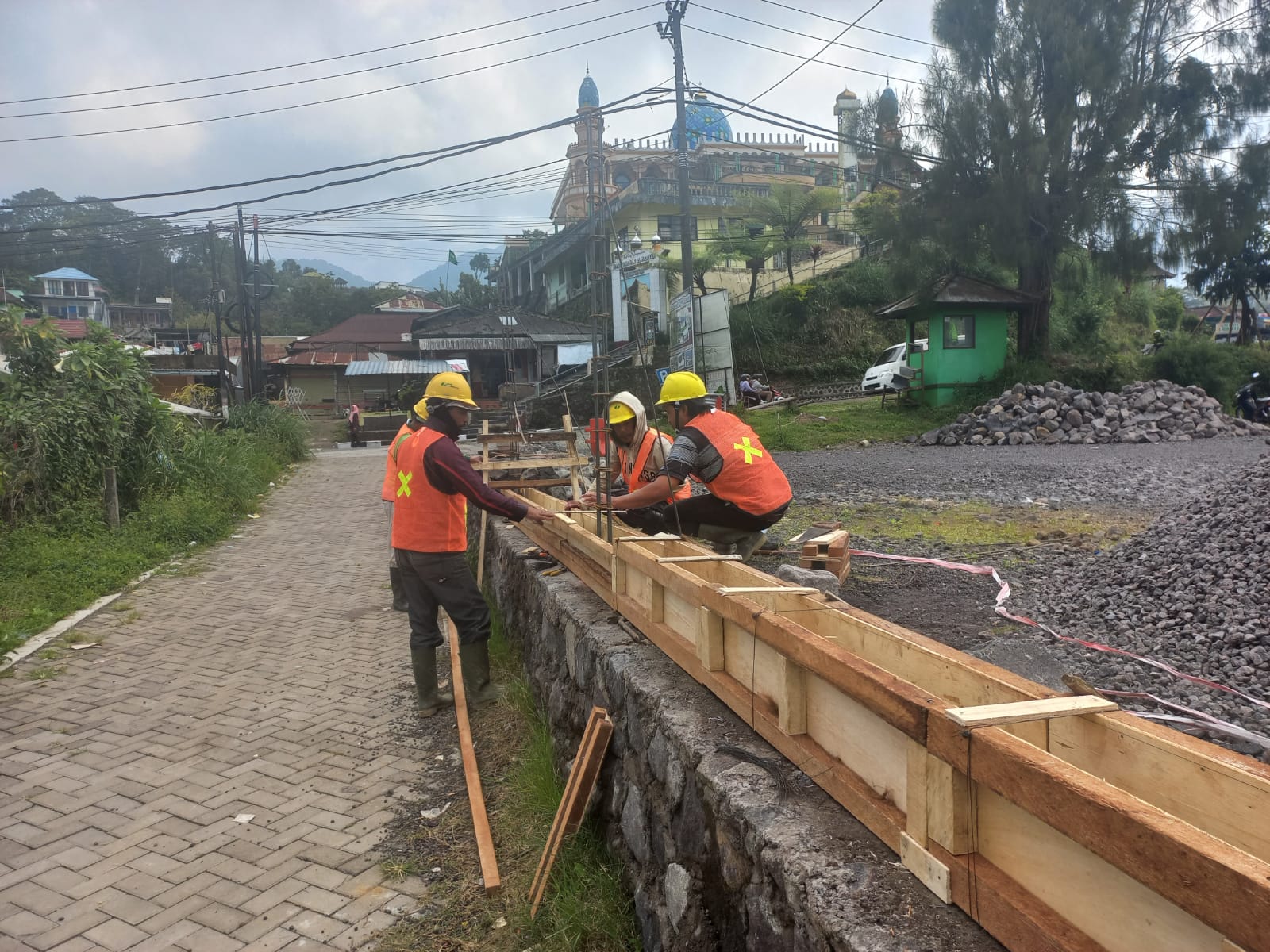 Proyek Dermaga Boat Danau Beratan Bedugul Tabanan sudah Tahap Akhir ...